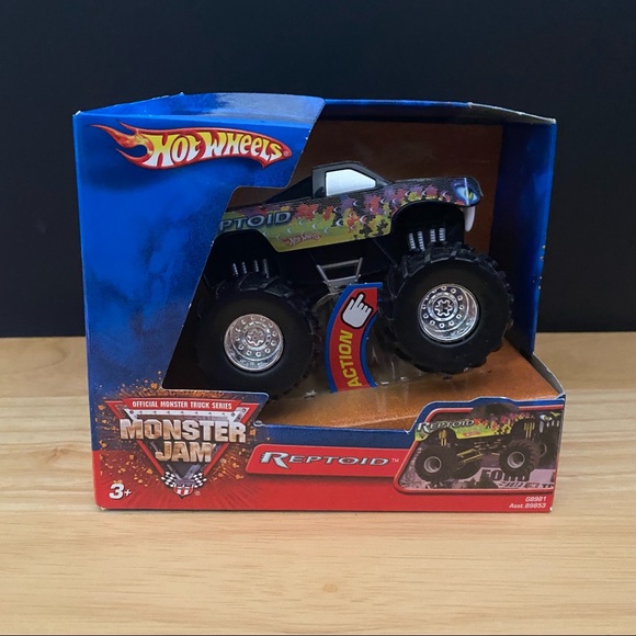 Hot Wheels | Toys | Hot Wheels Monster Jam Reptoid 205 Kids Toy Truck ...